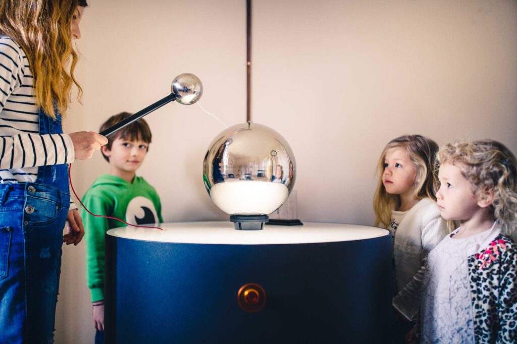 Museo del Balì | Electromagnetism Interactive Exhibit